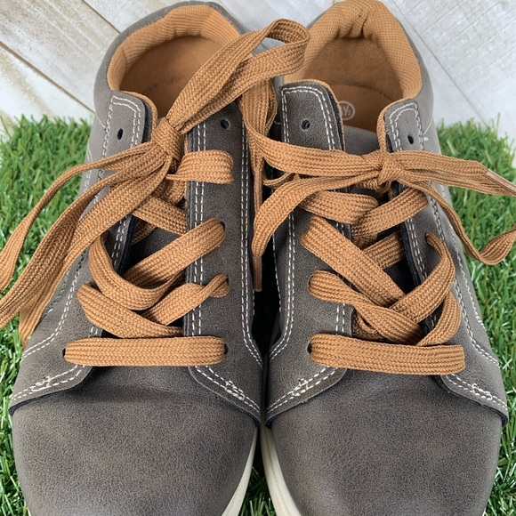 Zoe & Zac | Shoes | Zoe Zac Shoes Lace Up Sneakers Size 4 2 | Poshmark
